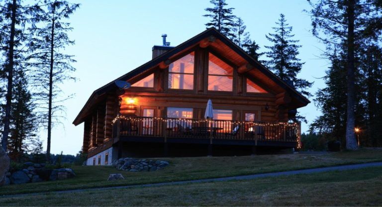 26 Best Weekend Cabin Rentals in BC for Your Perfect Escape - Land of ...